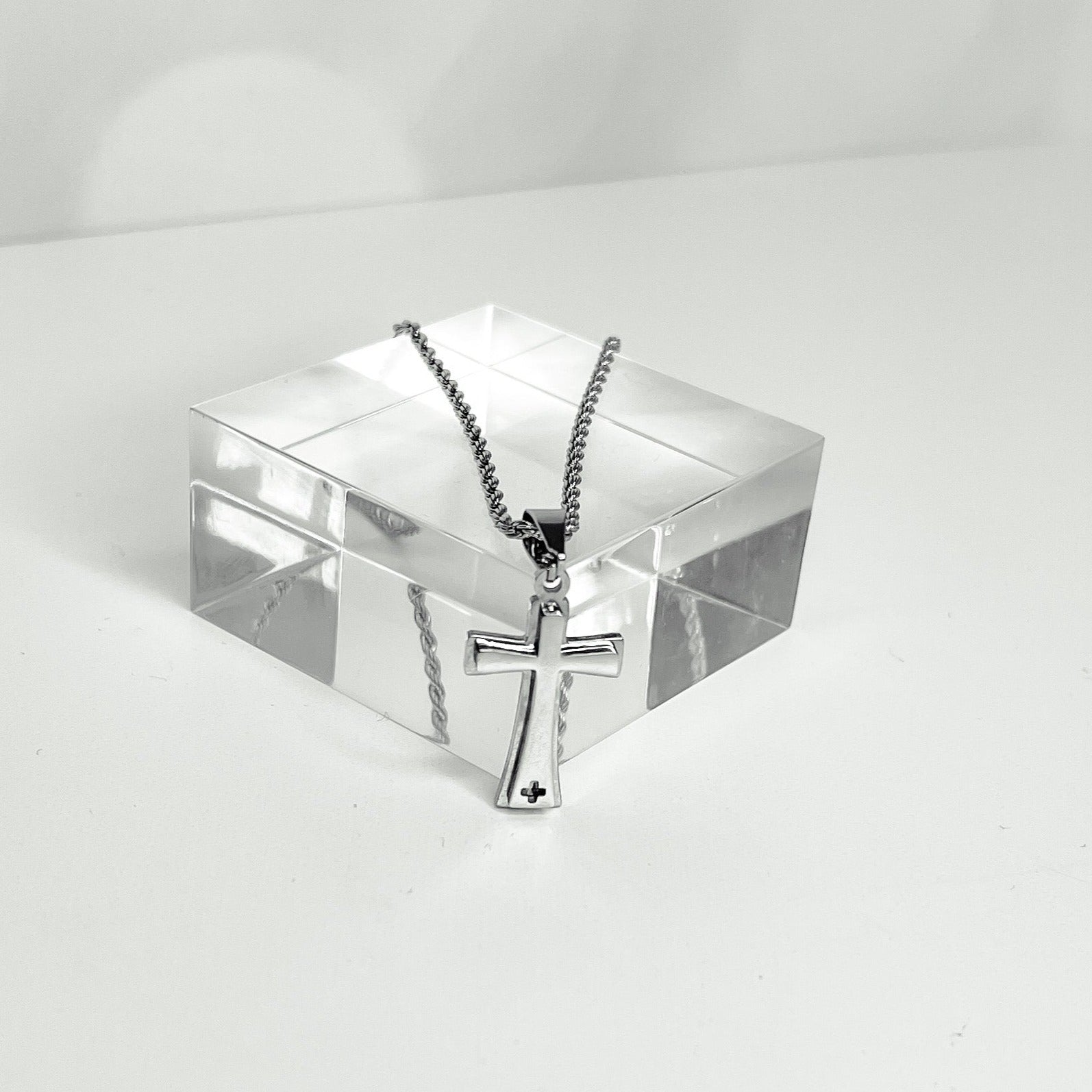 Grace Stainless Steel Cross Chain – Jada Simone Jewels